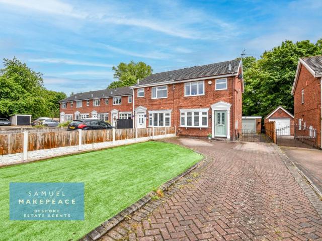 3 bedroom semi detached house for sale