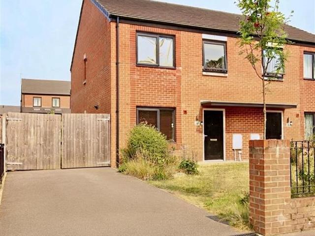 3 bedroom semi detached house for sale