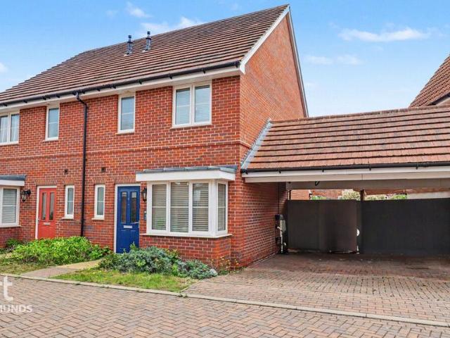 3 bedroom semi detached house for sale