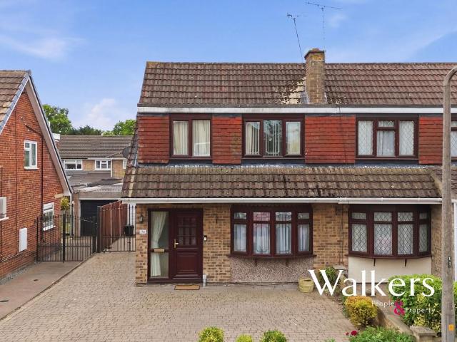 3 bedroom semi detached house for sale