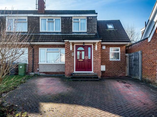 3 bedroom semi detached house for sale