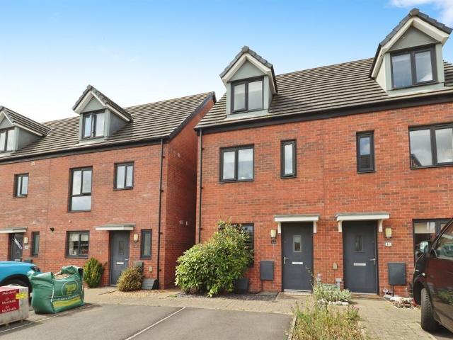 3 bedroom semi detached house for sale