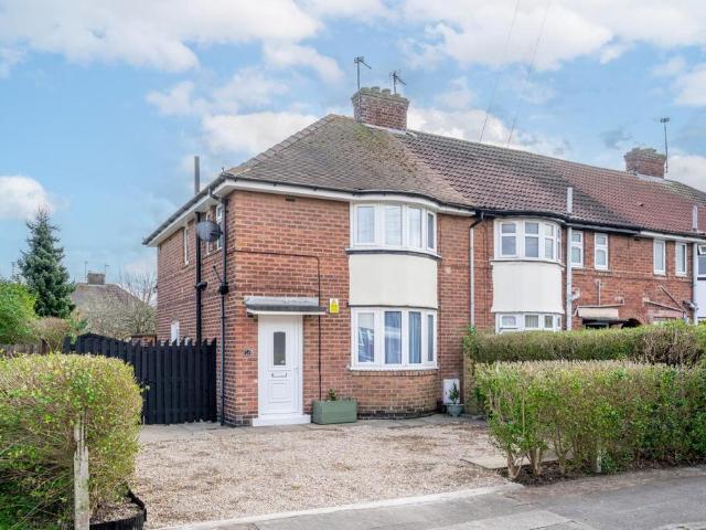 3 bedroom end of terrace house for sale