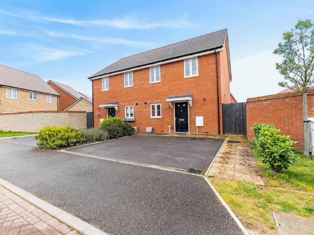 3 bedroom semi detached house for sale
