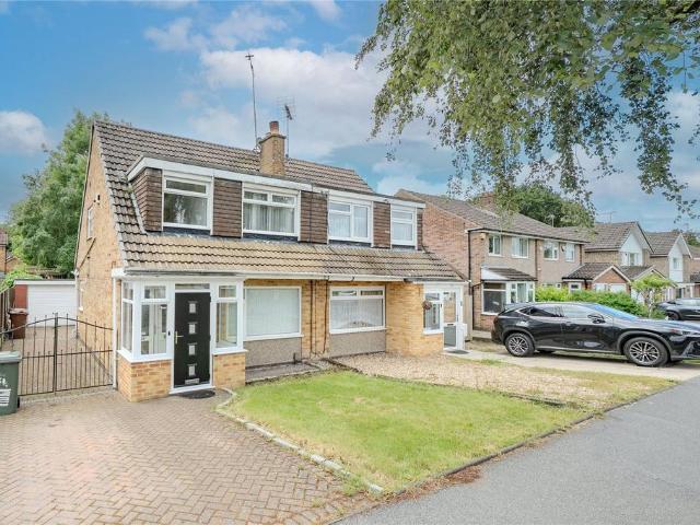 3 bedroom semi detached house for sale