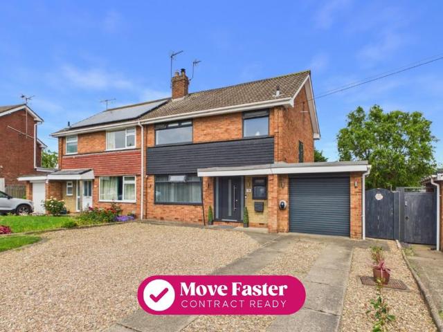3 bedroom semi detached house for sale