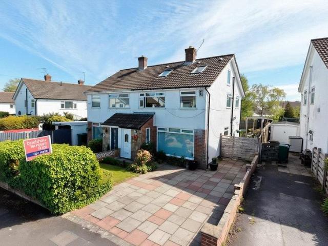 3 bedroom semi detached house for sale