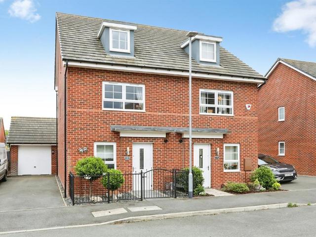 3 bedroom semi detached house for sale