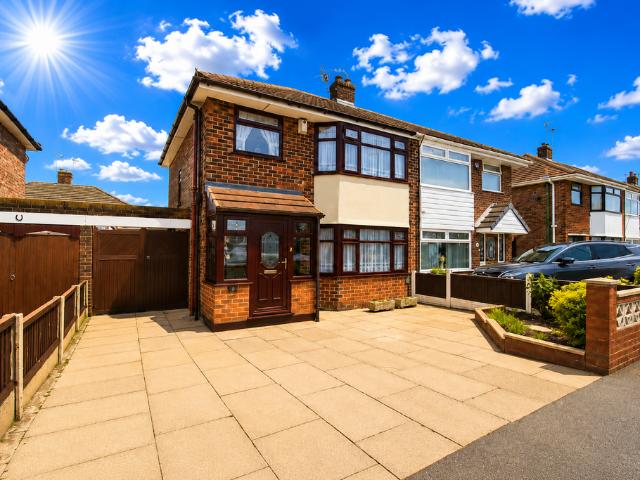 3 bedroom semi detached house for sale