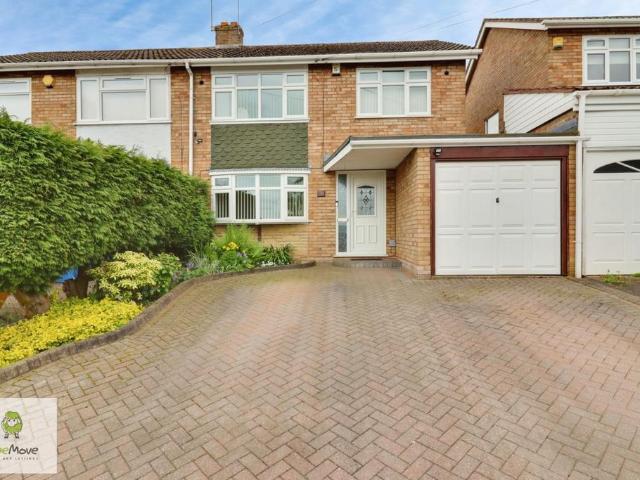 3 bedroom semi detached house for sale