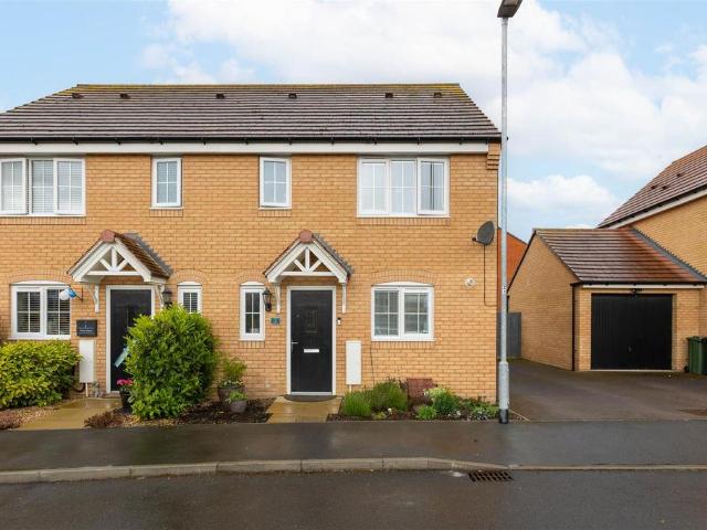 3 bedroom semi detached house for sale