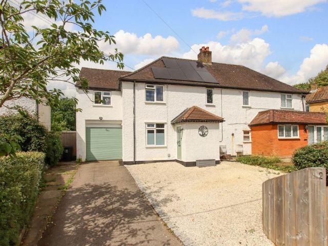 3 bedroom semi detached house for sale