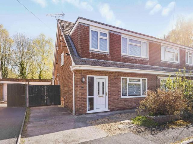 3 bedroom semi detached house for sale