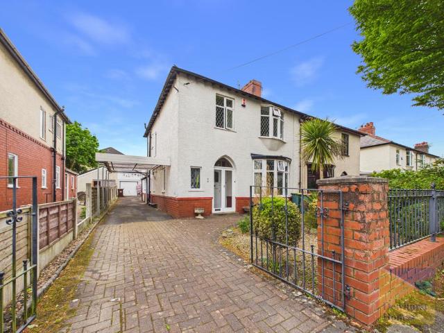 3 bedroom semi detached house for sale