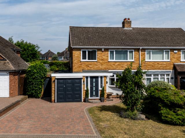 3 bedroom semi detached house for sale