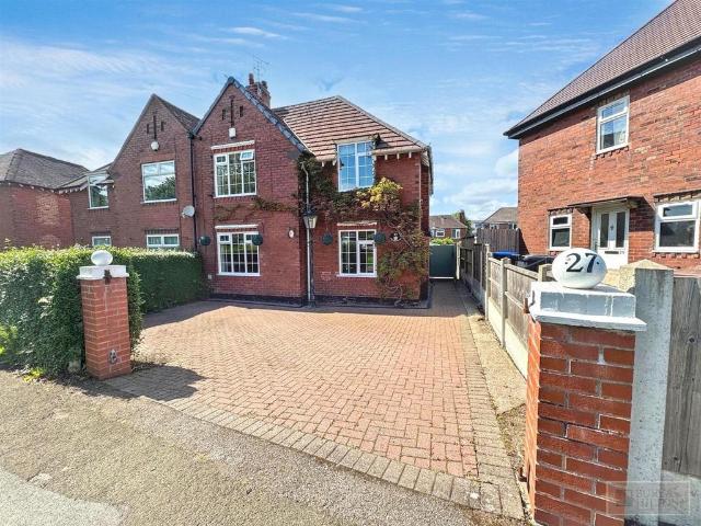 3 bedroom semi detached house for sale