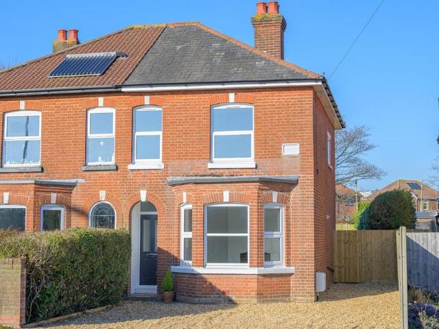 3 bedroom semi detached house for sale