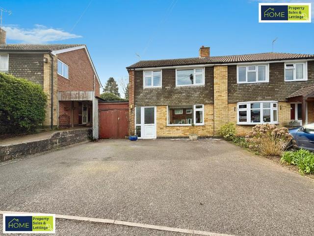 3 bedroom semi detached house for sale
