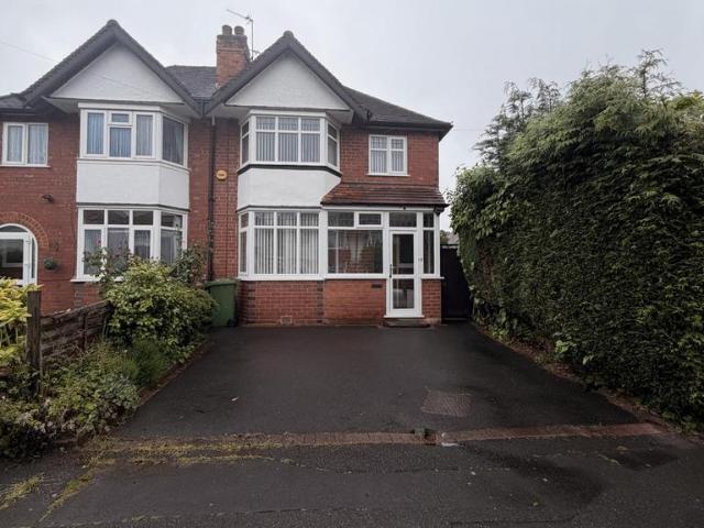 3 bedroom semi detached house for sale