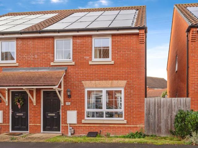 3 bedroom semi detached house for sale