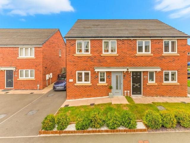 3 bedroom semi detached house for sale