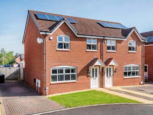3 bedroom semi detached house for sale