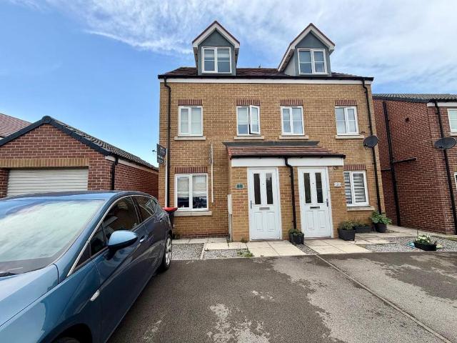3 bedroom semi detached house for sale