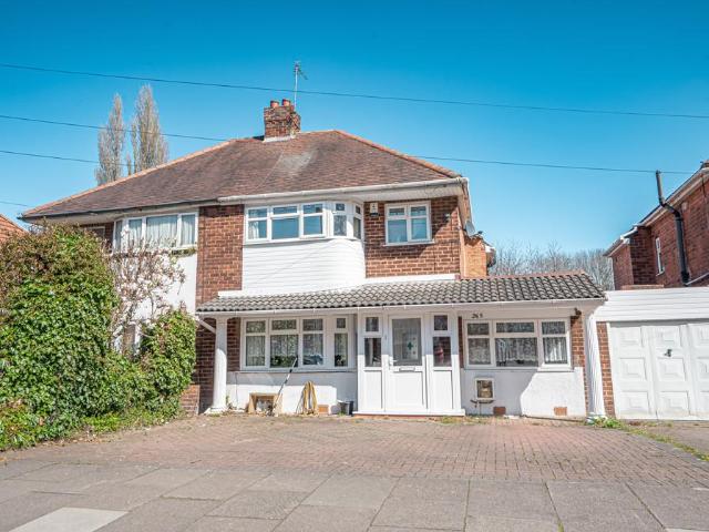 3 bedroom semi detached house for sale