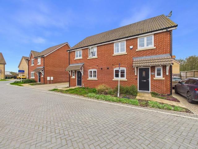3 bedroom semi detached house for sale