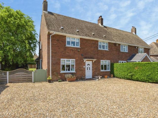 3 bedroom semi detached house for sale