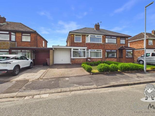 3 bedroom semi detached house for sale