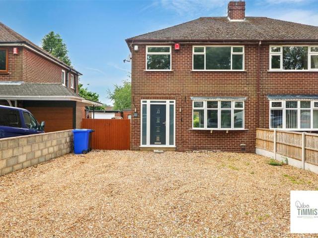 3 bedroom semi detached house for sale