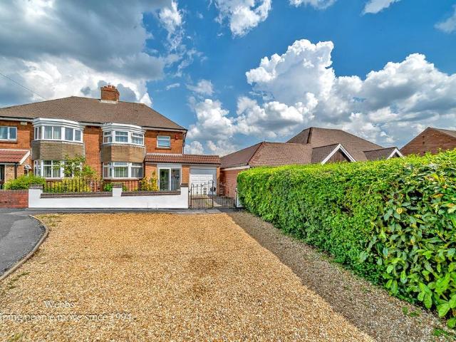 3 bedroom semi detached house for sale