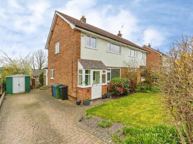 3 bedroom semi detached house for sale