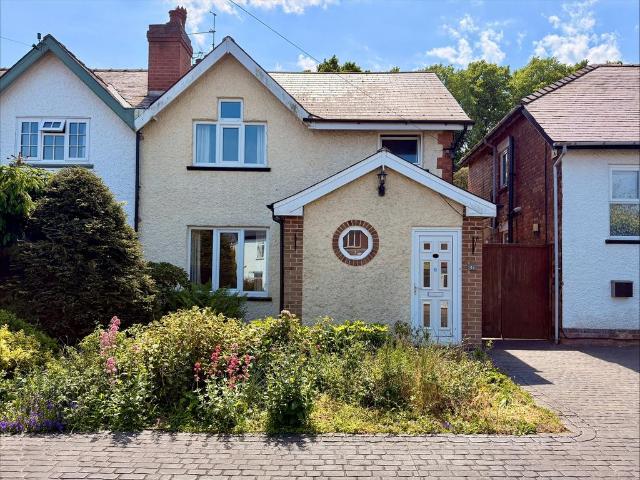 3 bedroom semi detached house for sale