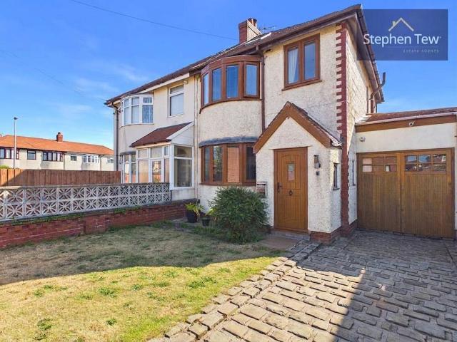 3 bedroom semi detached house for sale