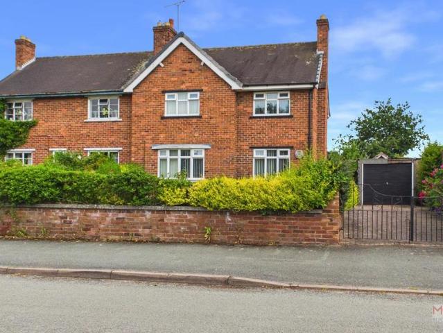 3 bedroom semi detached house for sale