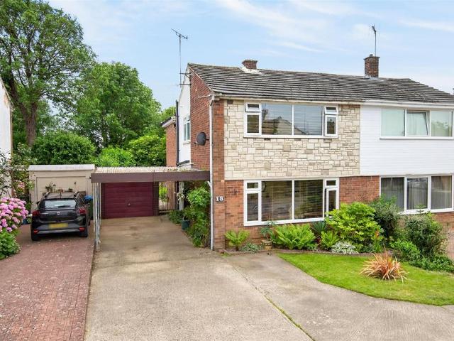 3 bedroom semi detached house for sale