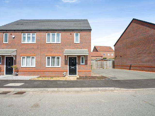 3 bedroom semi detached house for sale
