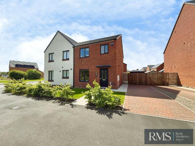 3 bedroom semi detached house for sale