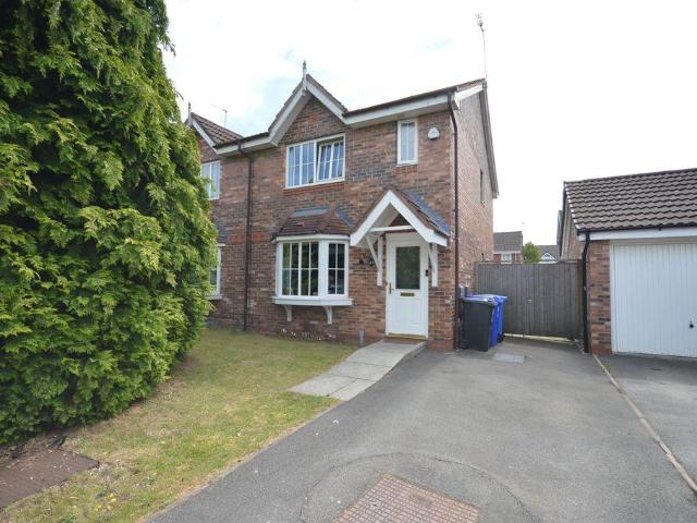 3 bedroom semi detached house for sale