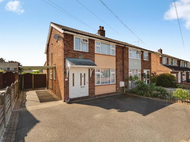 3 bedroom semi detached house for sale