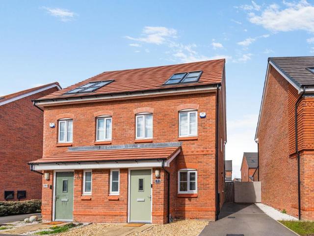 3 bedroom semi detached house for sale
