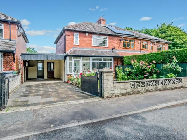 3 bedroom semi detached house for sale