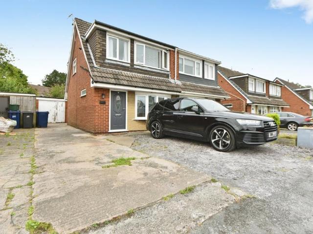 3 bedroom semi detached house for sale