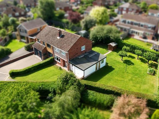 3 bedroom semi detached house for sale