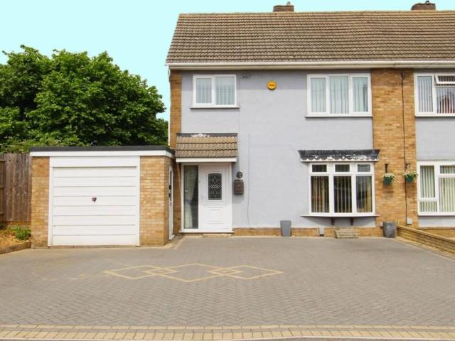 3 bedroom semi detached house for sale