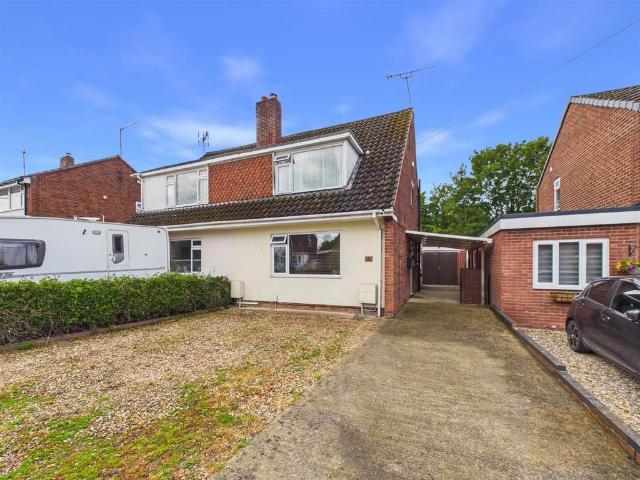 3 bedroom semi detached house for sale