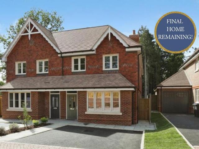 3 bedroom semi detached house for sale