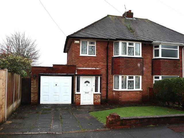 3 bedroom semi detached house for sale